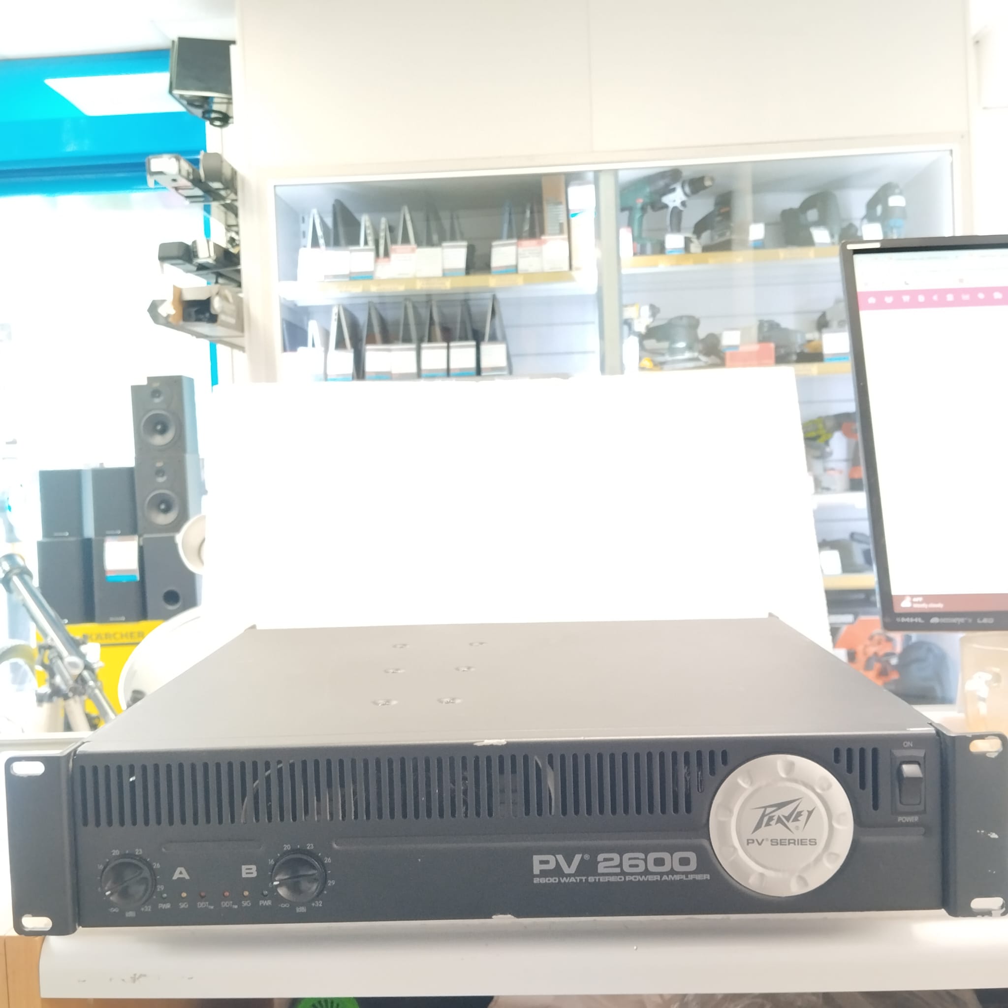 Pre-owned Peavey PV-2600 Power Amplifier- Free delivery - Warranty ...